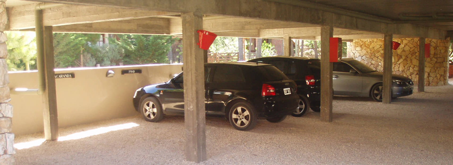 Cochera Cubierta - Village de Las Pampas